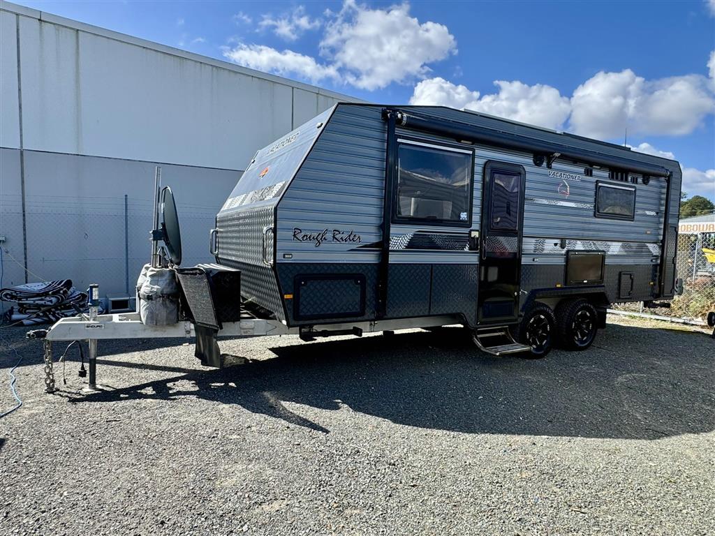 2017 VACATIONER CARAVANS ROUGH RIDER Caravan - 7th Street Caravans